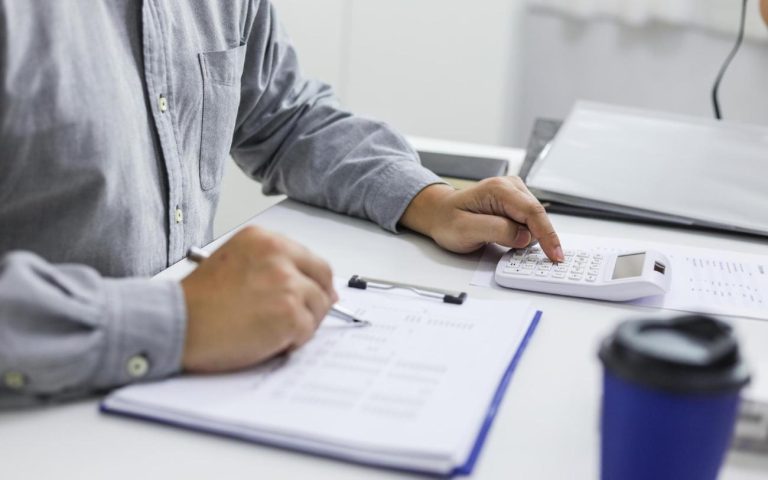 Penggunaan Material Request dalam Produksi dan Manufaktur